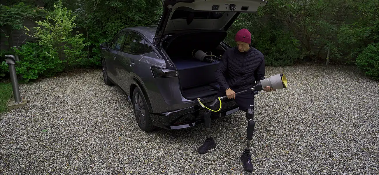 Dare to Defy: Record-Breaker Richard Whitehead and his Specially ...